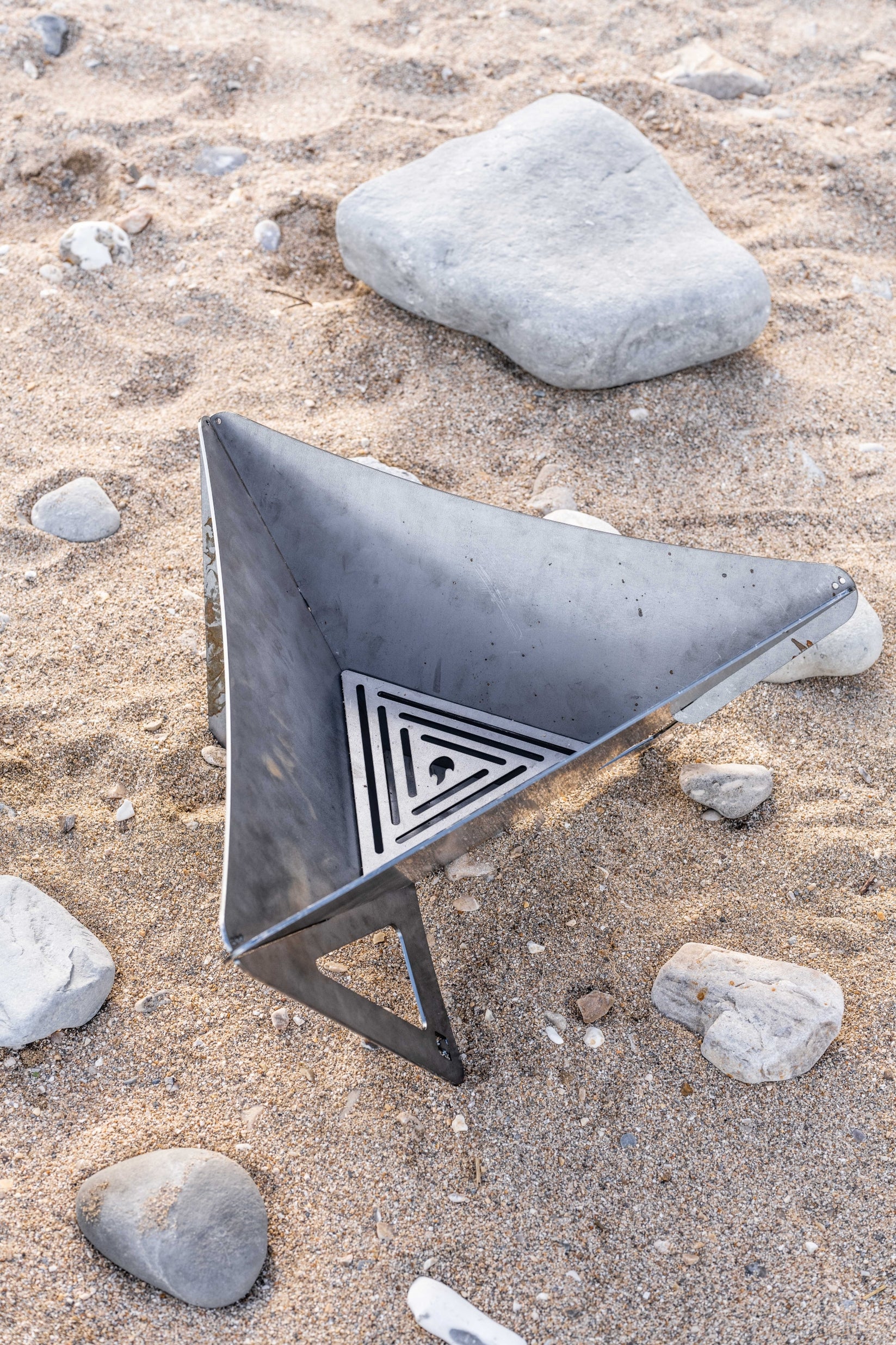 Arada Delta Fire Pit Small — GR8 Fires